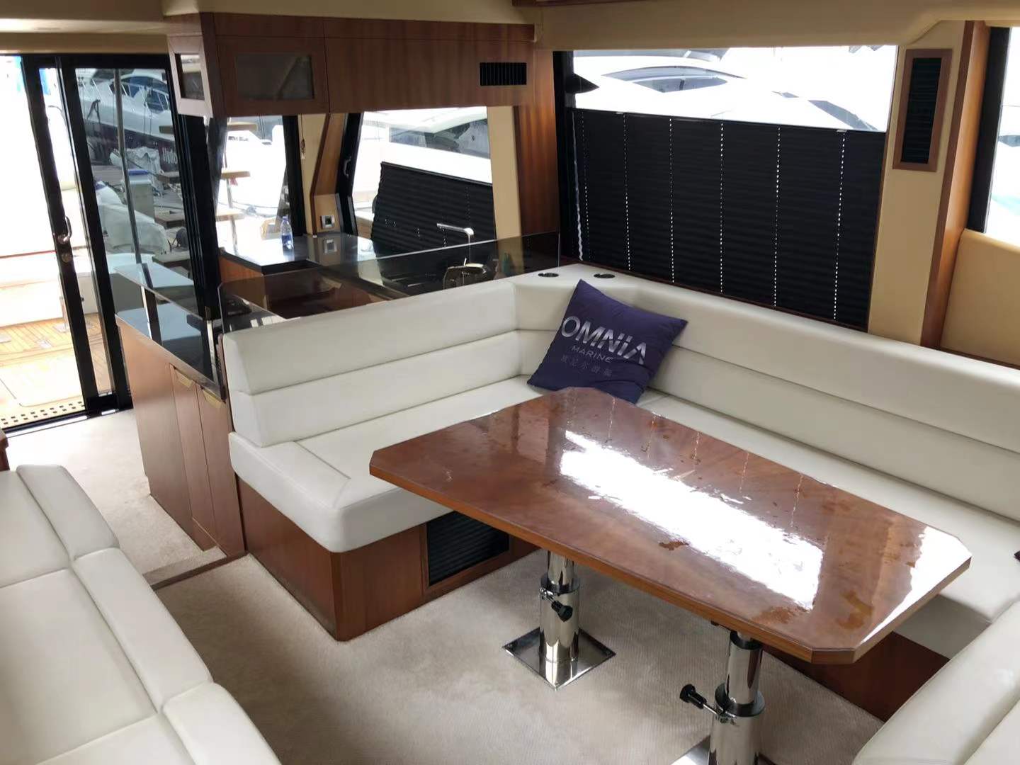 Polish luxury yacht Galeon 50ft 2015 - Boat Market Hong Kong