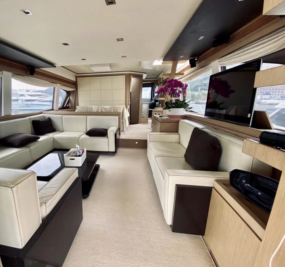 Italian luxury yacht 2012 Ferretti 75 - Boat Market Hong Kong